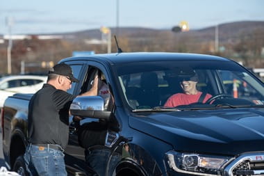 Veteran's dinner dates | Geisinger | News Release